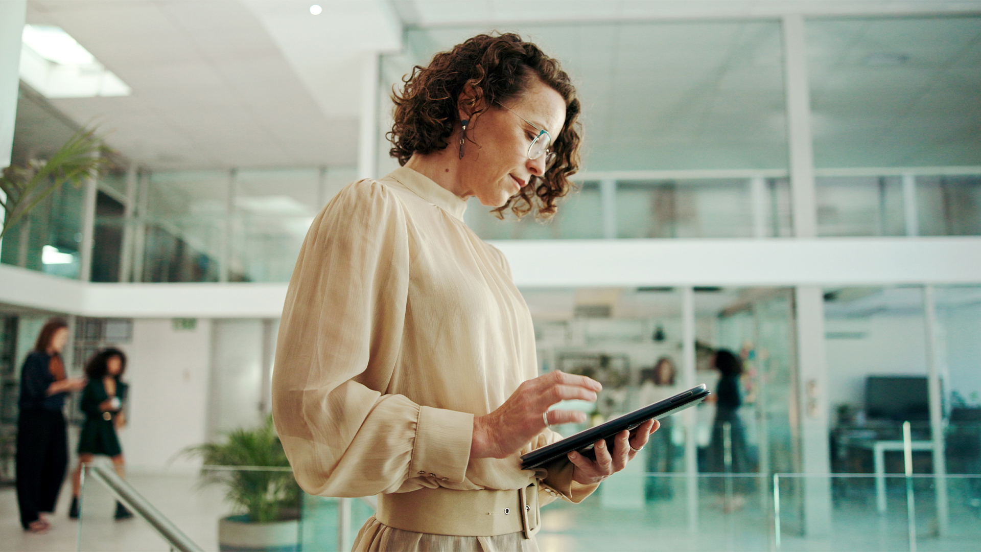 APAC HR Leaders Plan to Redeploy 21% of Workforce as AI Adoption Soars ...